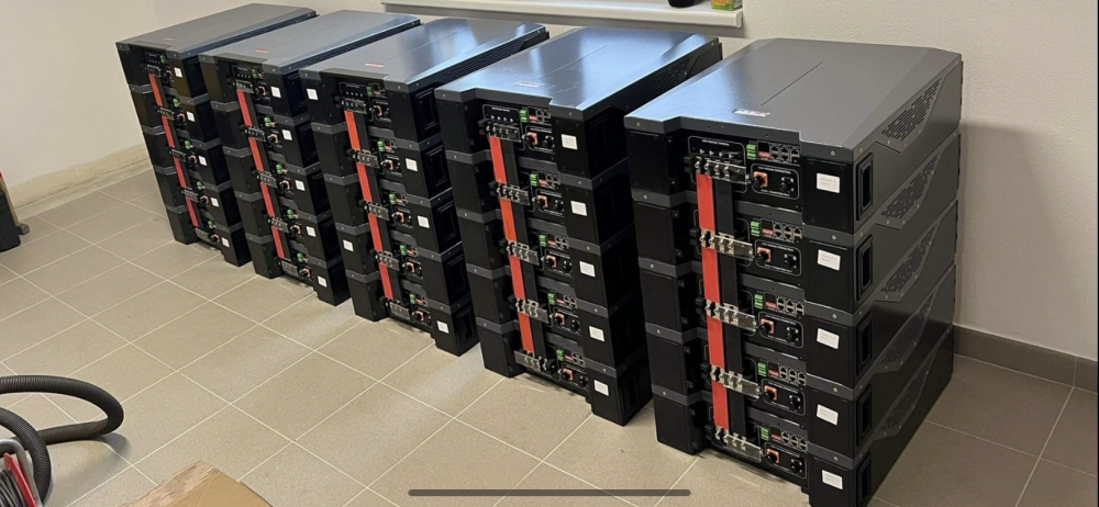 Lithium battery WeCo 5k3 XP - 5.3 kWh :: Solar panels